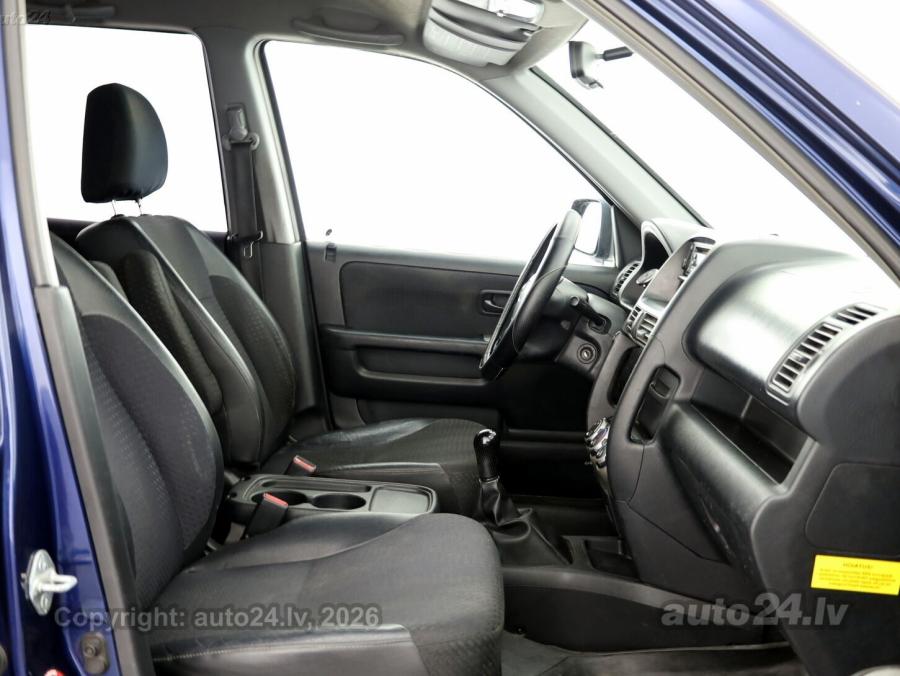 Blue Honda CR-V 2003 in Tallinn, with an engine capacity of 2.00 L and mileage of 174 thousand km for 1199 €, photo 7 on AUTOMOTO.COM.LV
