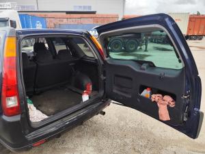 Blue Honda CR-V 2003 in Klaipeda, with an engine capacity of 2.40 L and mileage of 187 thousand km for 800 €, photo 10 on AUTOMOTO.COM.LV