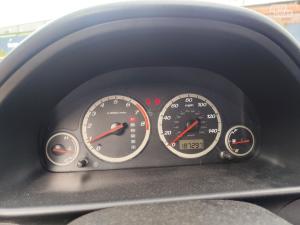 Blue Honda CR-V 2003 in Klaipeda, with an engine capacity of 2.40 L and mileage of 187 thousand km for 800 €, photo 17 on AUTOMOTO.COM.LV