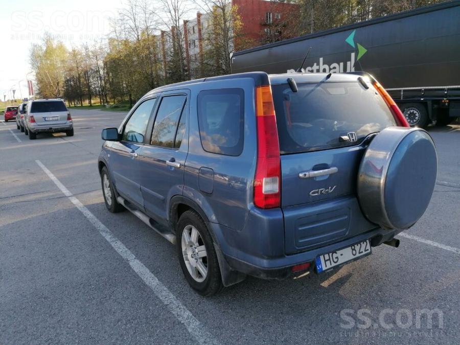 Zils Honda CR-V 2004 Rīga, ar dzinēja tilpumu 2.00 L un nobraukumu 326 tūkst. km par 2000 €, foto 4 vietnē AUTOMOTO.COM.LV