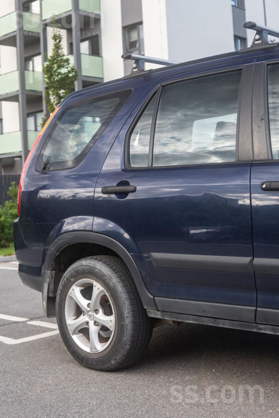 Zils Honda CR-V 2004 Rīga, ar dzinēja tilpumu 2.00 L un nobraukumu 134 tūkst. km par 2000 €, foto 8 vietnē AUTOMOTO.COM.LV