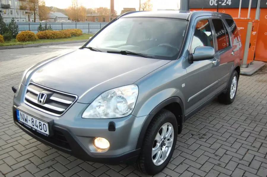 Blue Honda CR-V 2005 in Jekabpils, with an engine capacity of 2.20 L and mileage of 288 thousand km for 4600 €, photo 4 on AUTOMOTO.COM.LV