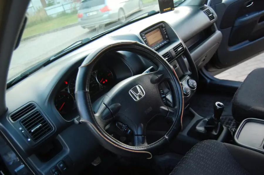 Blue Honda CR-V 2005 in Jekabpils, with an engine capacity of 2.20 L and mileage of 288 thousand km for 4600 €, photo 14 on AUTOMOTO.COM.LV