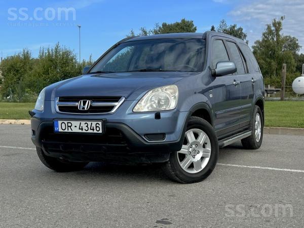 Zils Honda CR-V 2005 Cēsis, ar dzinēja tilpumu 2.00 L un nobraukumu 198 tūkst. km par 2750 €, foto 1 vietnē AUTOMOTO.COM.LV