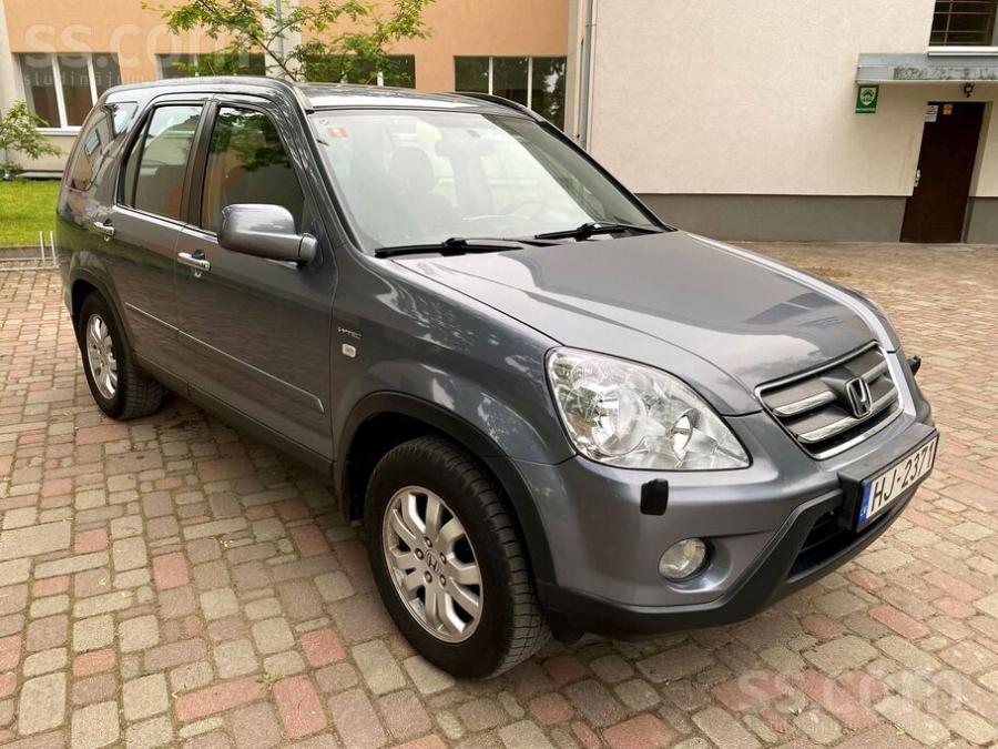 Blue Honda CR-V 2006 in Jelgava, with an engine capacity of 2.00 L and mileage of 317 thousand km for 1850 €, photo 4 on AUTOMOTO.COM.LV