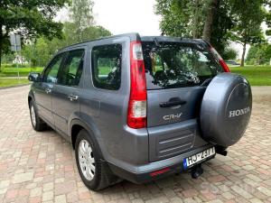 Blue Honda CR-V 2006 in Jelgava, with an engine capacity of 2.00 L and mileage of 317 thousand km for 1850 €, photo 6 on AUTOMOTO.COM.LV