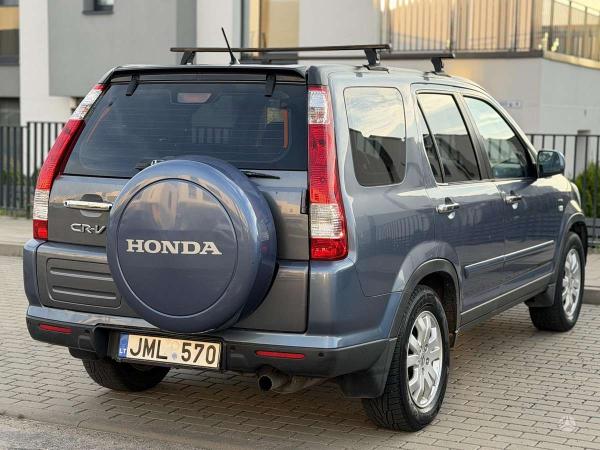 Zils Honda CR-V 2006 Viļņa, ar dzinēja tilpumu 2.00 L un nobraukumu 222 tūkst. km par 1100 €, foto 4 vietnē AUTOMOTO.COM.LV