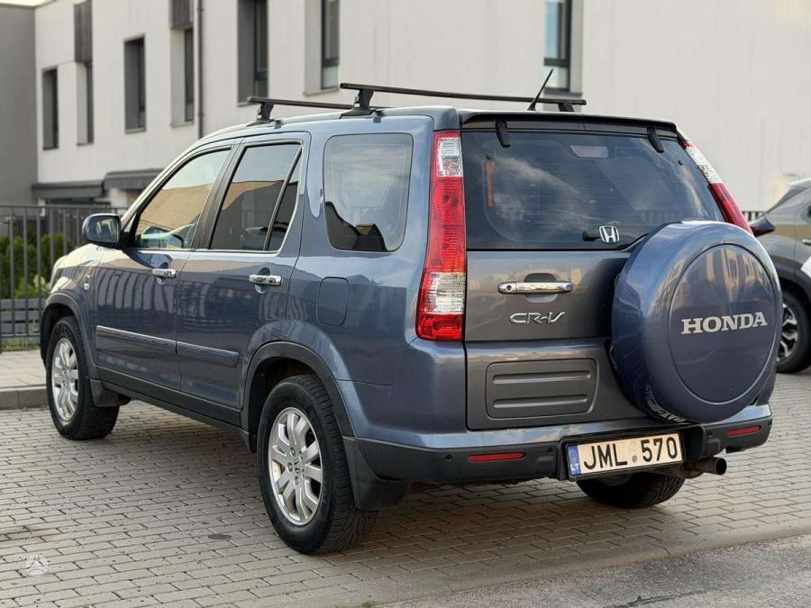 Zils Honda CR-V 2006 Viļņa, ar dzinēja tilpumu 2.00 L un nobraukumu 222 tūkst. km par 1100 €, foto 7 vietnē AUTOMOTO.COM.LV