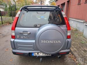 Blue Honda CR-V 2006 in Jekabpils, with an engine capacity of 2.00 L and mileage of 392 thousand km for 3000 €, photo 6 on AUTOMOTO.COM.LV