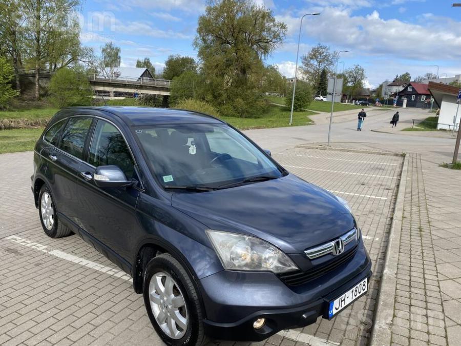 Blue Honda CR-V 2007 in Rezekne, with an engine capacity of 2.20 L and mileage of 0 thousand km for 4250 €, photo 3 on AUTOMOTO.COM.LV