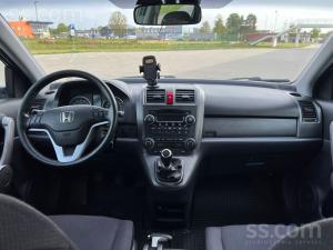 Zils Honda CR-V 2007 Rēzekne, ar dzinēja tilpumu 2.00 L un nobraukumu 0 tūkst. km par 9000 €, foto 7 vietnē AUTOMOTO.COM.LV