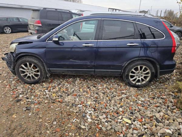 Zils Honda CR-V 2007 Viļņa, ar dzinēja tilpumu 2.00 L un nobraukumu 2 tūkst. km par 1700 €, foto 4 vietnē AUTOMOTO.COM.LV