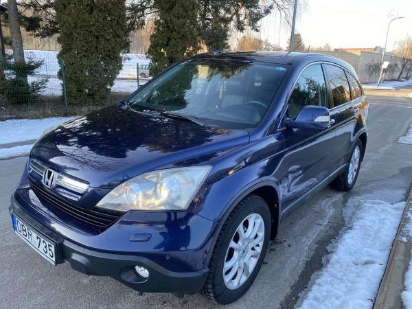 Blue Honda CR-V 2007 in Alytus, with an engine capacity of 2.00 L and mileage of 239 thousand km for 5400 €, photo 2 on AUTOMOTO.COM.LV
