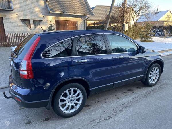Blue Honda CR-V 2007 in Alytus, with an engine capacity of 2.00 L and mileage of 239 thousand km for 5400 €, photo 7 on AUTOMOTO.COM.LV