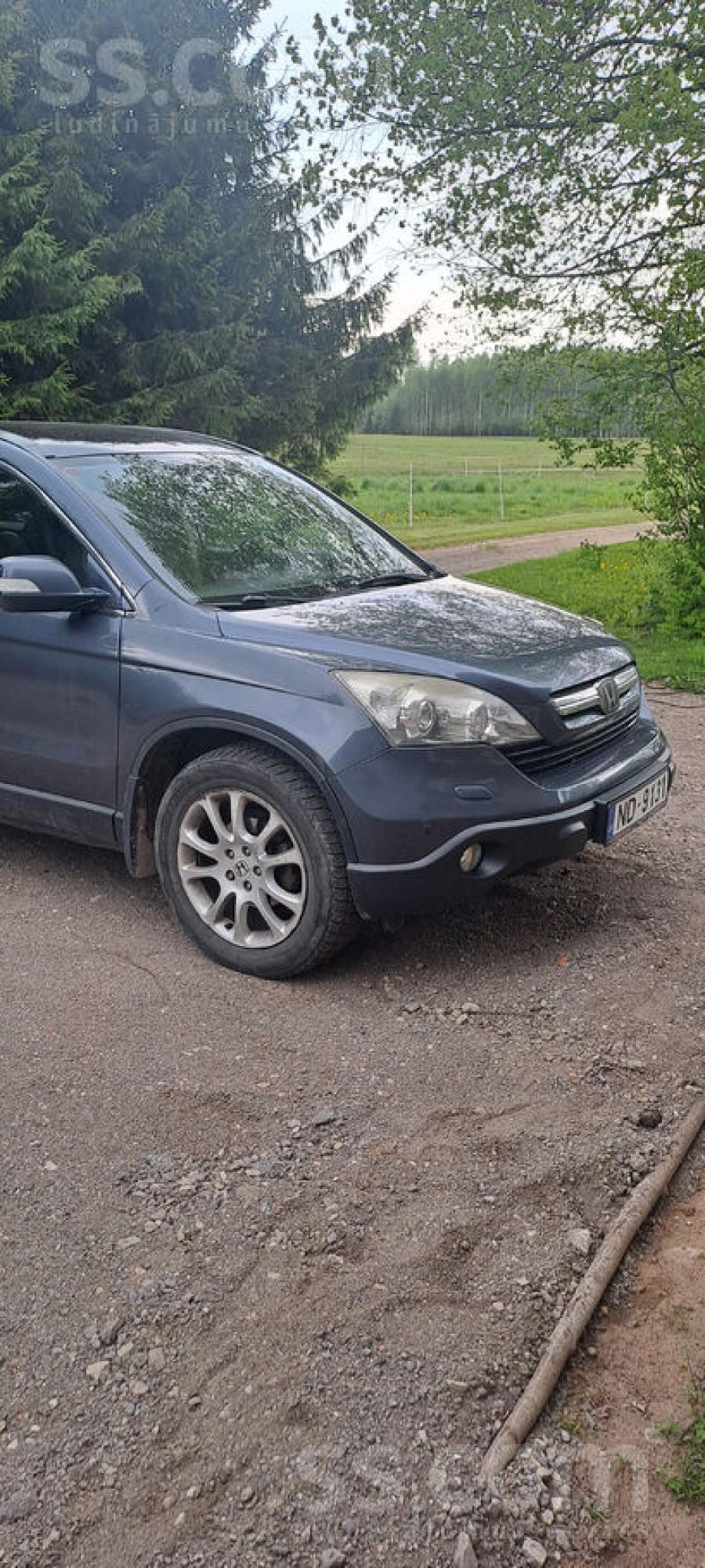 Blue Honda CR-V 2007 in Limbazi, with an engine capacity of 2.00 L and mileage of 233 thousand km for 4500 €, photo 3 on AUTOMOTO.COM.LV