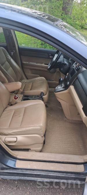 Blue Honda CR-V 2007 in Limbazi, with an engine capacity of 2.00 L and mileage of 233 thousand km for 4500 €, photo 18 on AUTOMOTO.COM.LV