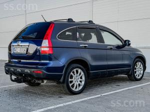 Blue Honda CR-V 2007 in Riga, with an engine capacity of 2.20 L and mileage of 0 thousand km for 5490 €, photo 3 on AUTOMOTO.COM.LV