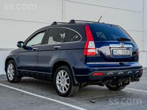 Blue Honda CR-V 2007 in Riga, with an engine capacity of 2.20 L and mileage of 0 thousand km for 5490 €, photo 5 on AUTOMOTO.COM.LV