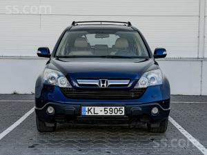 Blue Honda CR-V 2007 in Riga, with an engine capacity of 2.20 L and mileage of 0 thousand km for 5490 €, photo 6 on AUTOMOTO.COM.LV