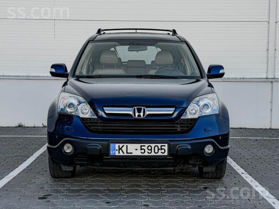 Blue Honda CR-V 2007 in Riga, with an engine capacity of 2.20 L and mileage of 0 thousand km for 5490 €, photo 6 on AUTOMOTO.COM.LV