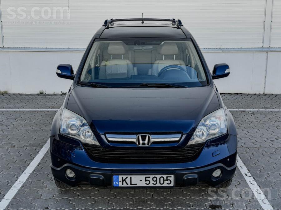 Blue Honda CR-V 2007 in Riga, with an engine capacity of 2.20 L and mileage of 0 thousand km for 5490 €, photo 7 on AUTOMOTO.COM.LV