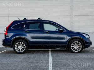 Blue Honda CR-V 2007 in Riga, with an engine capacity of 2.20 L and mileage of 0 thousand km for 5490 €, photo 10 on AUTOMOTO.COM.LV