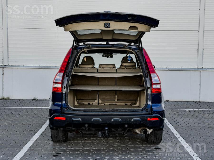 Blue Honda CR-V 2007 in Riga, with an engine capacity of 2.20 L and mileage of 0 thousand km for 5490 €, photo 12 on AUTOMOTO.COM.LV