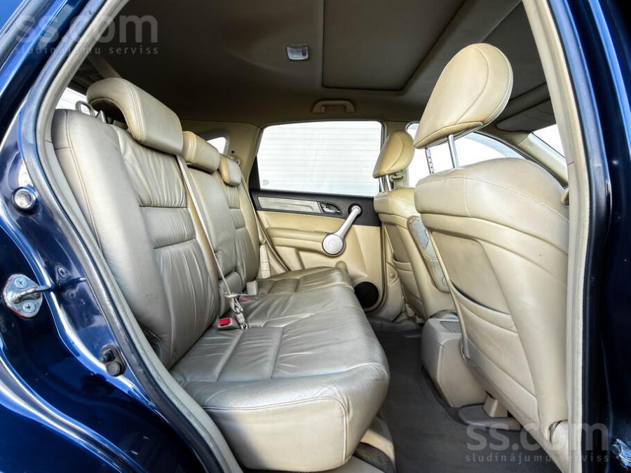 Blue Honda CR-V 2007 in Riga, with an engine capacity of 2.20 L and mileage of 0 thousand km for 5490 €, photo 19 on AUTOMOTO.COM.LV