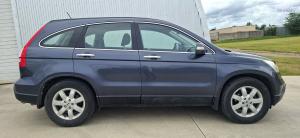 Blue Honda CR-V 2007 in Siauliai, with an engine capacity of 2.20 L and mileage of 282 thousand km for 3500 €, photo 5 on AUTOMOTO.COM.LV