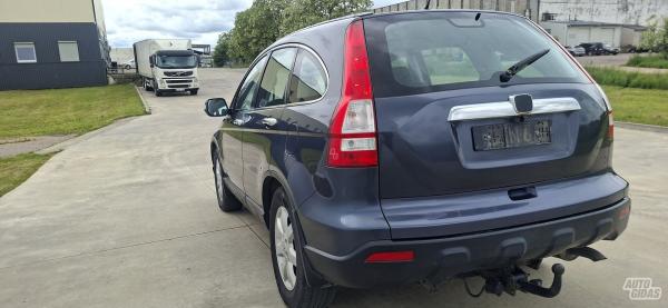 Zils Honda CR-V 2007 Šauļi, ar dzinēja tilpumu 2.20 L un nobraukumu 282 tūkst. km par 3500 €, foto 9 vietnē AUTOMOTO.COM.LV