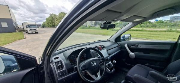 Zils Honda CR-V 2007 Šauļi, ar dzinēja tilpumu 2.20 L un nobraukumu 282 tūkst. km par 3500 €, foto 10 vietnē AUTOMOTO.COM.LV