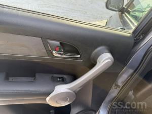 Zils Honda CR-V 2007 Talsi, ar dzinēja tilpumu 2.20 L un nobraukumu 306 tūkst. km par 5390 €, foto 16 vietnē AUTOMOTO.COM.LV