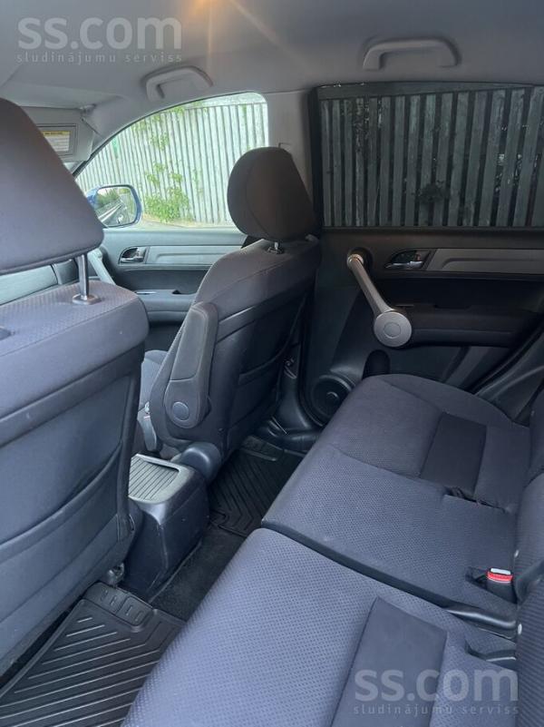 Zils Honda CR-V 2007 Rīga, ar dzinēja tilpumu 2.00 L un nobraukumu 296 tūkst. km par 3650 €, foto 10 vietnē AUTOMOTO.COM.LV