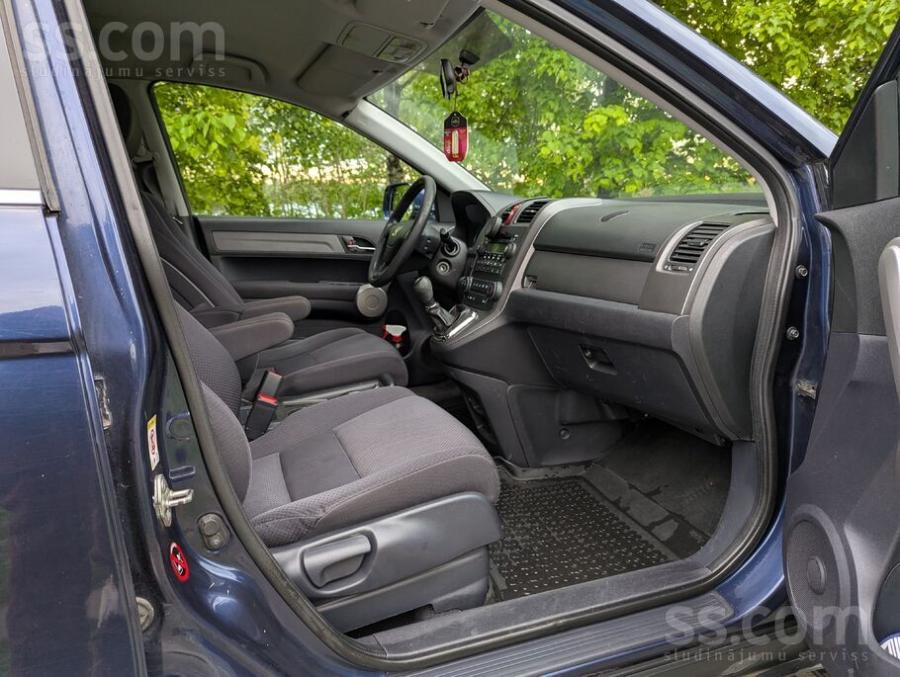 Zils Honda CR-V 2007 Rīga, ar dzinēja tilpumu 2.20 L un nobraukumu 241 tūkst. km par 3150 €, foto 10 vietnē AUTOMOTO.COM.LV