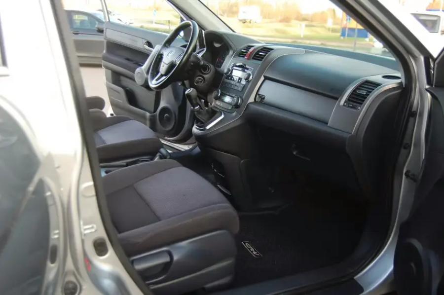 Zils Honda CR-V 2007 Jēkabpils, ar dzinēja tilpumu 2.20 L un nobraukumu 205 tūkst. km par 6200 €, foto 12 vietnē AUTOMOTO.COM.LV
