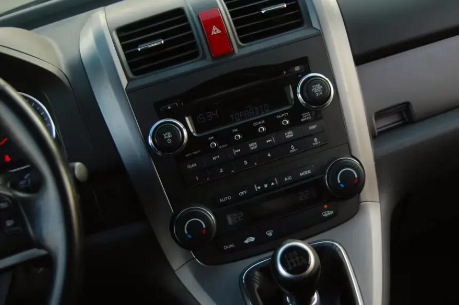 Zils Honda CR-V 2007 Jēkabpils, ar dzinēja tilpumu 2.20 L un nobraukumu 205 tūkst. km par 6200 €, foto 18 vietnē AUTOMOTO.COM.LV