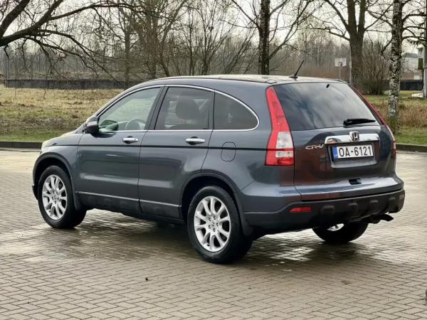 Zils Honda CR-V 2007 Jēkabpils, ar dzinēja tilpumu 2.20 L un nobraukumu 233 tūkst. km par 6500 €, foto 7 vietnē AUTOMOTO.COM.LV