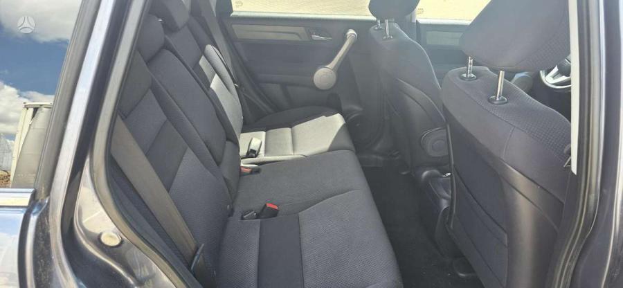 Blue Honda CR-V 2007 in Siauliai, with an engine capacity of 2.00 L and mileage of 236 thousand km for 4200 €, photo 14 on AUTOMOTO.COM.LV