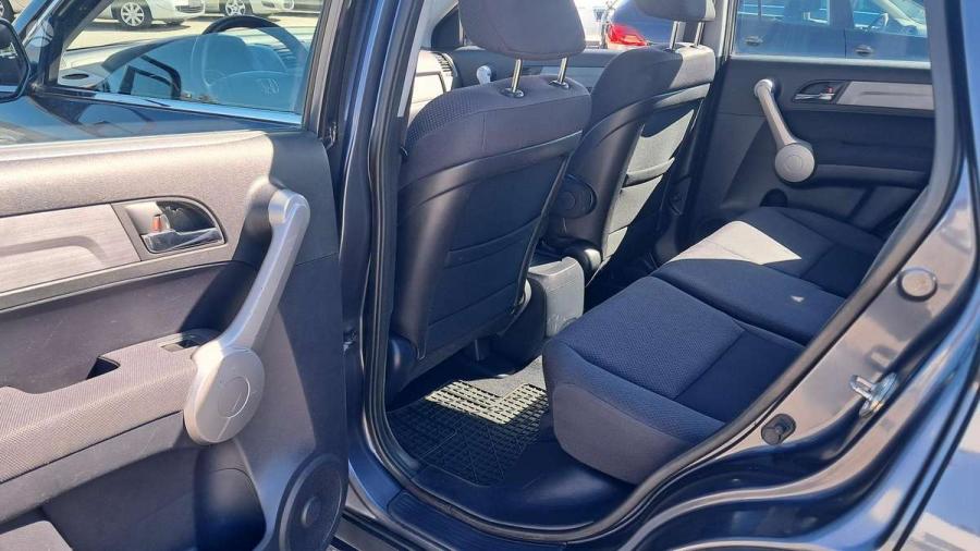 Blue Honda CR-V 2007 in Marijampole, with an engine capacity of 2.20 L and mileage of 290 thousand km for 3750 €, photo 12 on AUTOMOTO.COM.LV