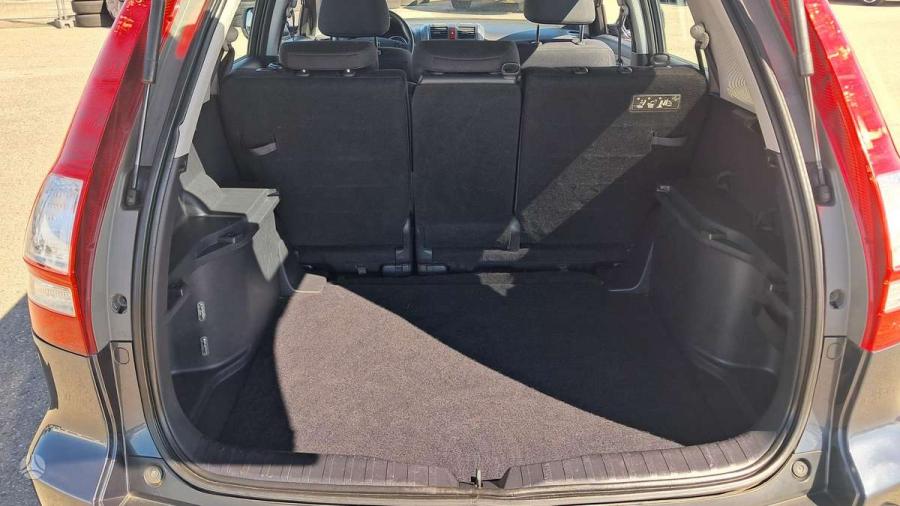 Blue Honda CR-V 2007 in Marijampole, with an engine capacity of 2.20 L and mileage of 290 thousand km for 3750 €, photo 13 on AUTOMOTO.COM.LV