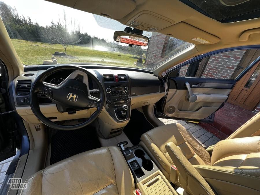Blue Honda CR-V 2007 in Kaunas, with an engine capacity of 2.20 L and mileage of 321 thousand km for 4900 €, photo 1 on AUTOMOTO.COM.LV
