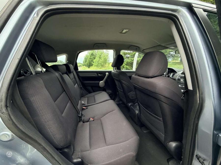 Zils Honda CR-V 2007 Utena, ar dzinēja tilpumu 2.00 L un nobraukumu 334 tūkst. km par 3990 €, foto 17 vietnē AUTOMOTO.COM.LV