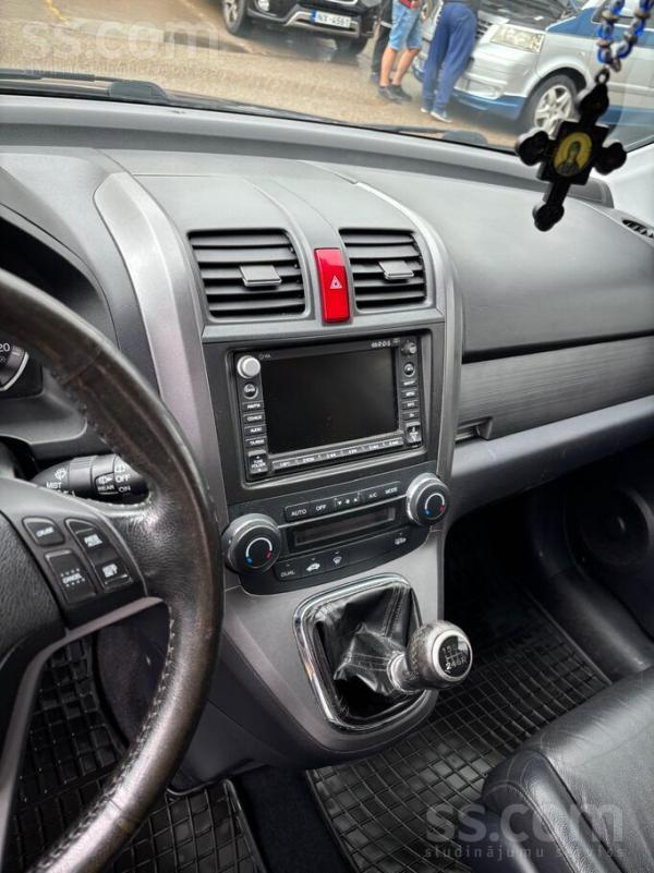 Zils Honda CR-V 2007 Daugavpils, ar dzinēja tilpumu 2.20 L un nobraukumu 220 tūkst. km par 4699 €, foto 7 vietnē AUTOMOTO.COM.LV