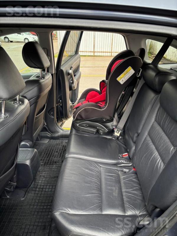 Zils Honda CR-V 2007 Daugavpils, ar dzinēja tilpumu 2.20 L un nobraukumu 220 tūkst. km par 4699 €, foto 9 vietnē AUTOMOTO.COM.LV