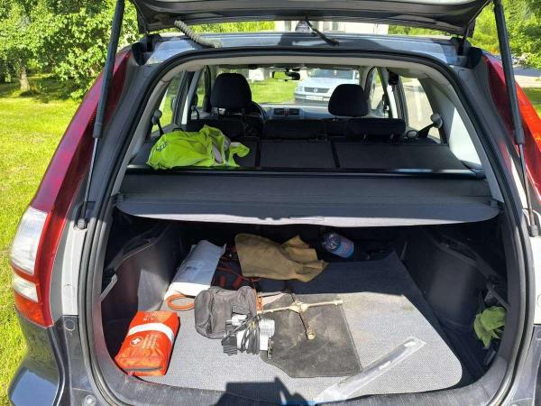 Zils Honda CR-V 2007 Viļņa, ar dzinēja tilpumu 2.20 L un nobraukumu 240 tūkst. km par 4999 €, foto 6 vietnē AUTOMOTO.COM.LV