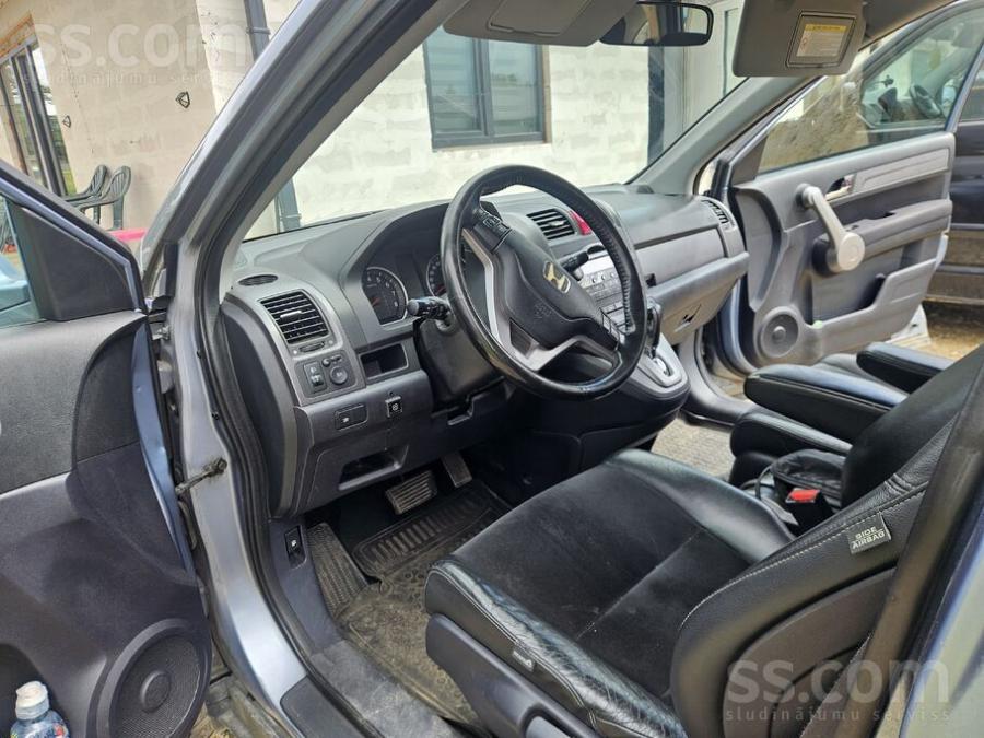 Zils Honda CR-V 2007 Valmiera, ar dzinēja tilpumu 2.00 L un nobraukumu 319 tūkst. km par 2990 €, foto 11 vietnē AUTOMOTO.COM.LV
