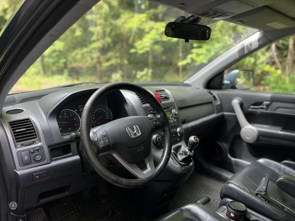 Blue Honda CR-V 2007 in Vilnius, with an engine capacity of 2.20 L and mileage of 395 thousand km for 3100 €, photo 6 on AUTOMOTO.COM.LV