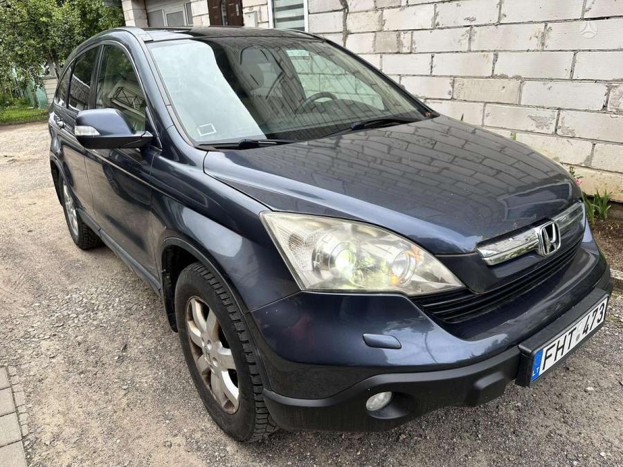 Zils Honda CR-V 2007 Viļņa, ar dzinēja tilpumu 2.00 L un nobraukumu 200 tūkst. km par 2950 €, foto 3 vietnē AUTOMOTO.COM.LV