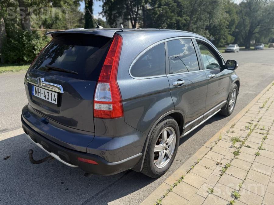 Zils Honda CR-V 2007 Rīga, ar dzinēja tilpumu 2.20 L un nobraukumu 222 tūkst. km par 4900 €, foto 5 vietnē AUTOMOTO.COM.LV
