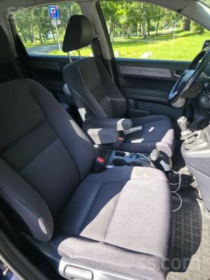 Blue Honda CR-V 2007 in Riga, with an engine capacity of 2.00 L and mileage of 274 thousand km for 3500 €, photo 13 on AUTOMOTO.COM.LV